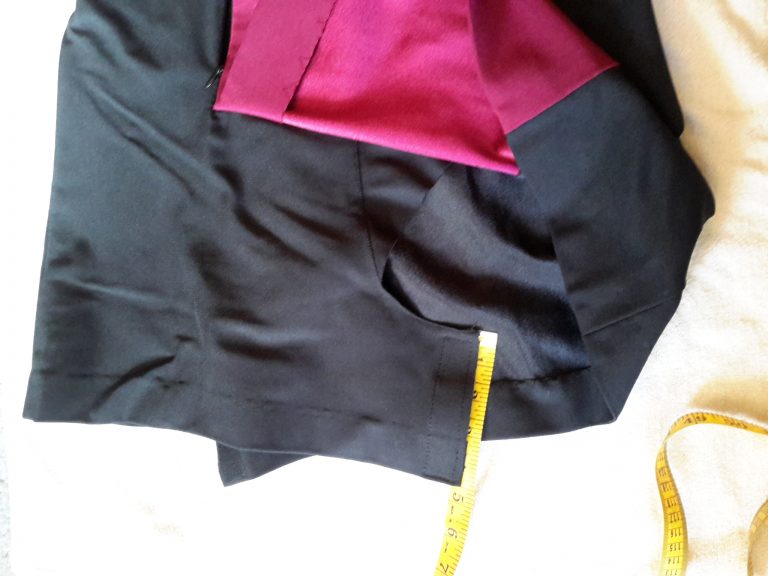 Screen-used Men's TNG Skant - Reference Photos - Star Trek Costume Guide