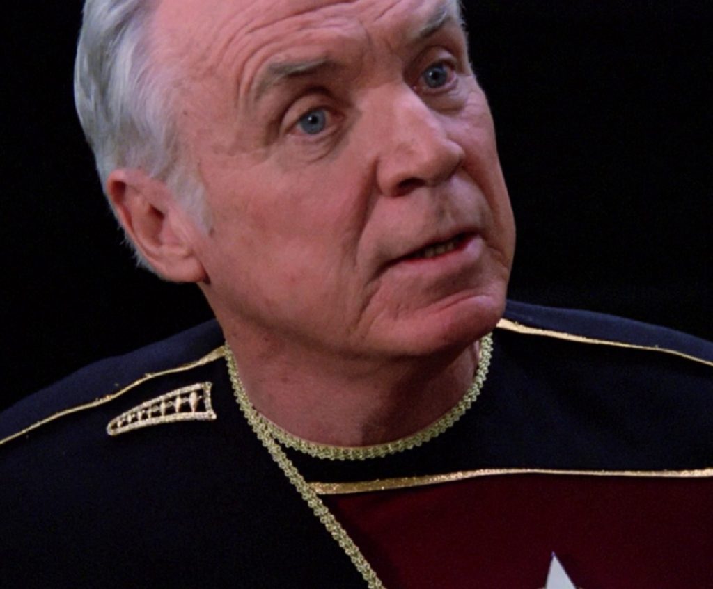 TNG Admiral Uniform (season 1) Analysis – Stylistic Influences and ...