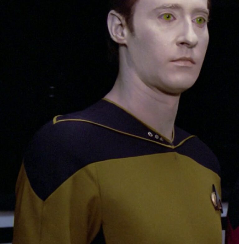 TNG Jumpsuit Analysis – Season 1 – Armscye and Sleeves - Star Trek ...