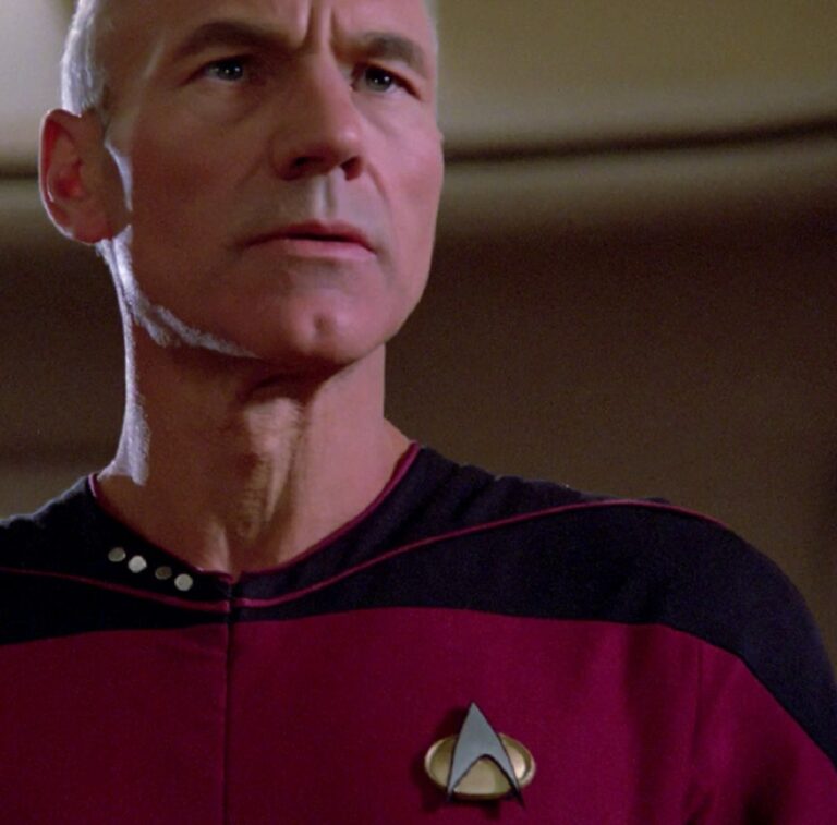 TNG Jumpsuit Analysis – Season 1 – Armscye and Sleeves - Star Trek ...