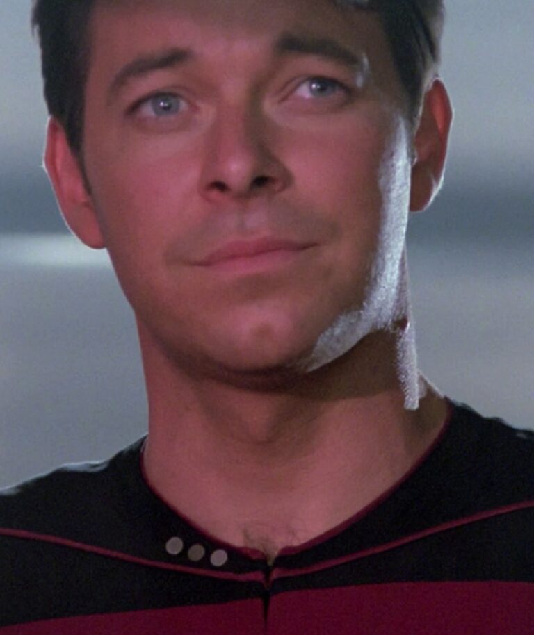 TNG Jumpsuit Analysis – Season 1 – Necklines - Star Trek Costume Guide