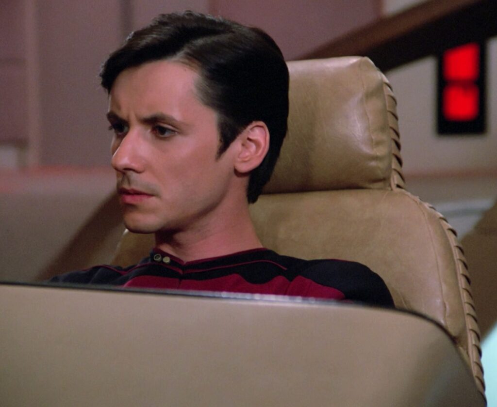 TNG Jumpsuit Analysis – Season 1 – Division Colors - Star Trek Costume ...