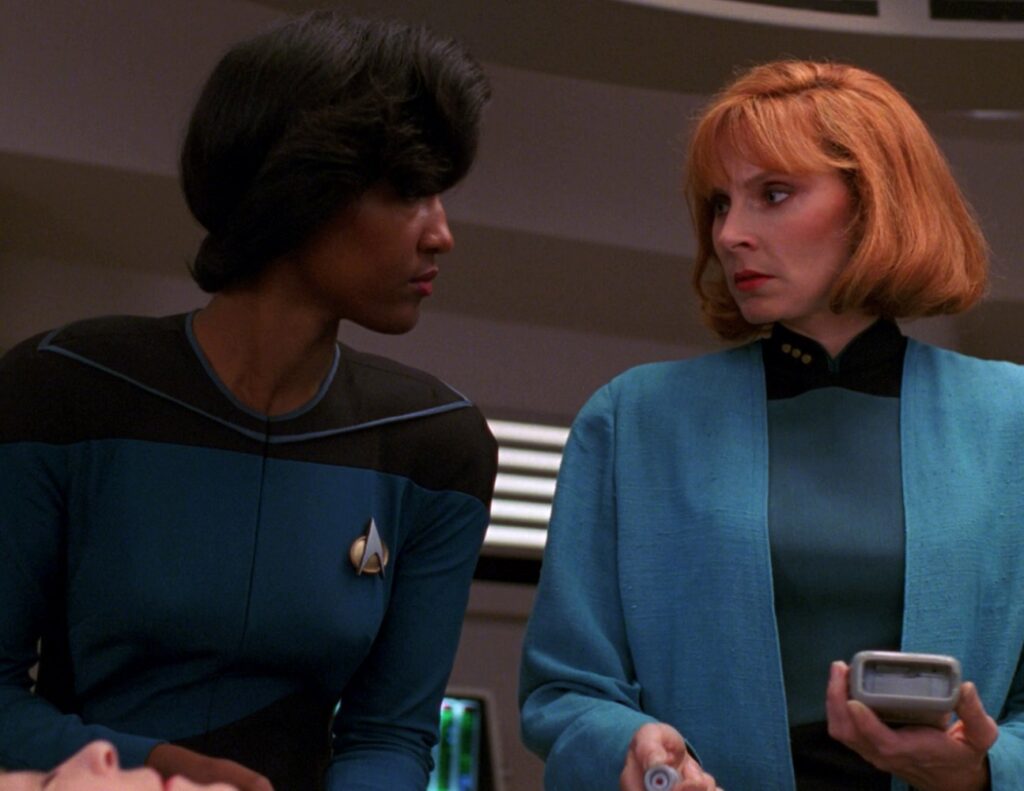 TNG Jumpsuit Analysis – Season 3 Transition - Star Trek Costume Guide