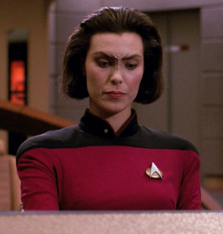 TNG Jumpsuit Analysis – Season 3 Onward – Division Colors - Star Trek ...